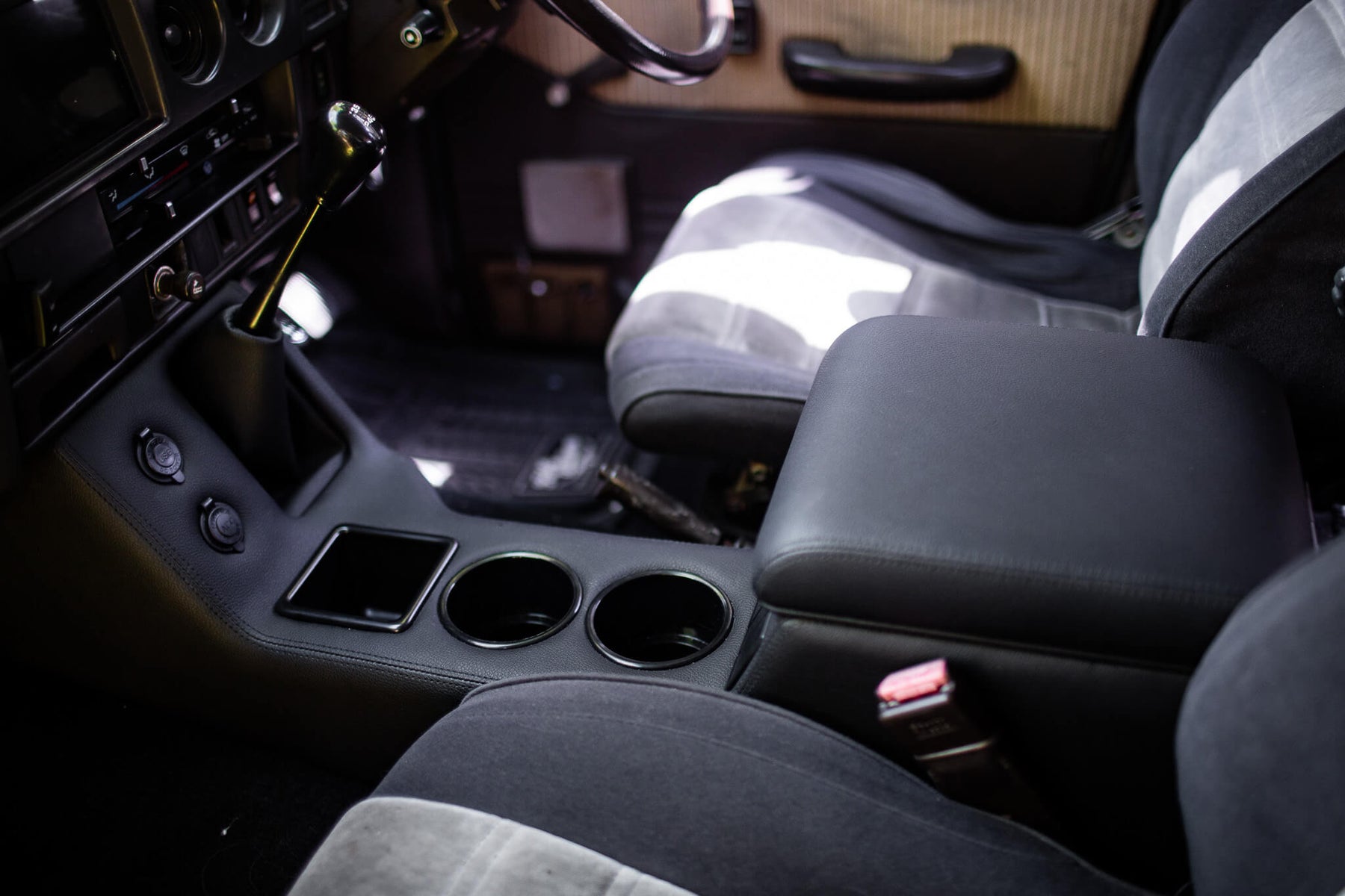 Interior Consoles - Siege Overland